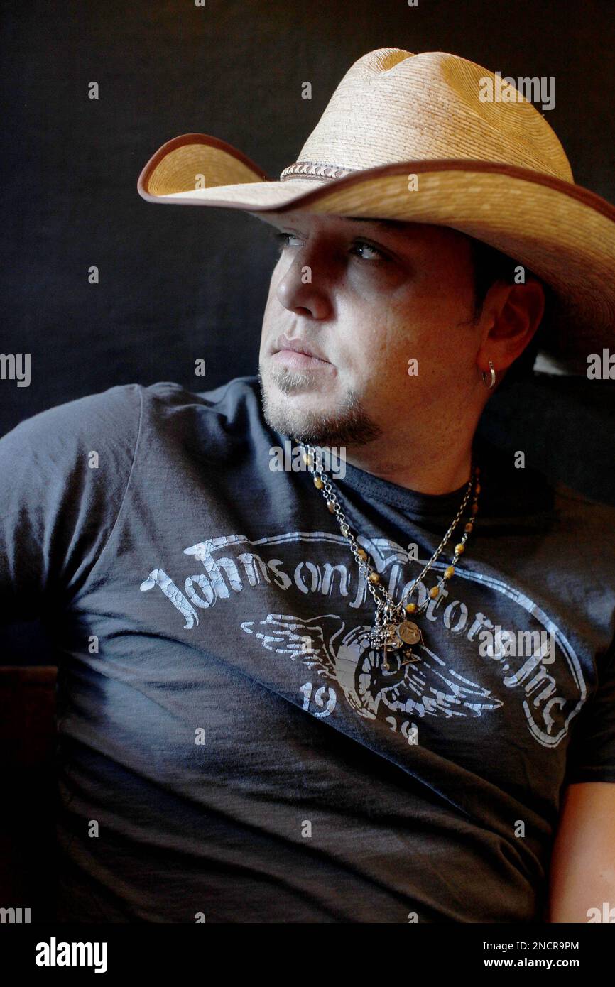 Jason Aldean Tour Bus 2022