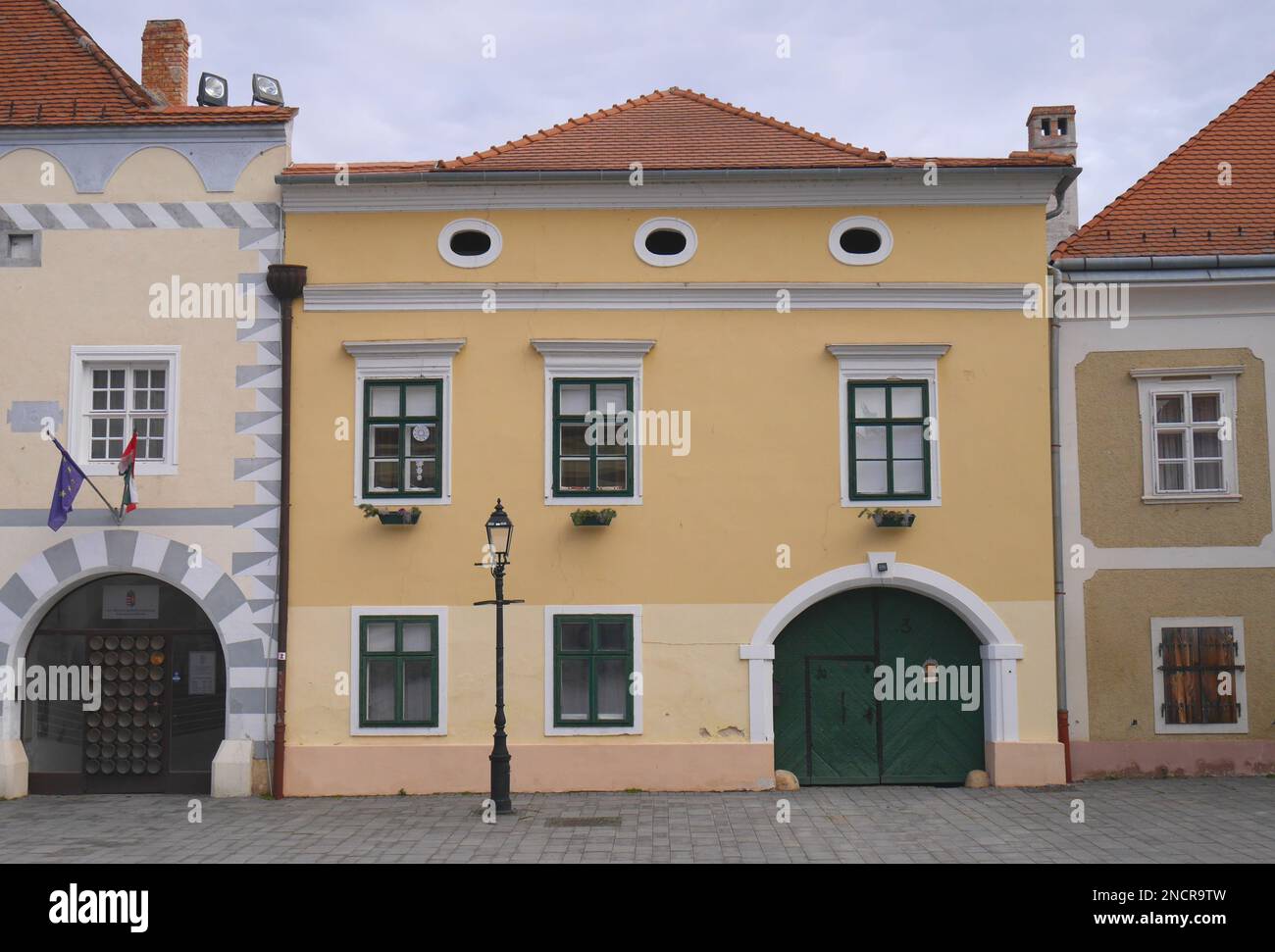 Old town square hungary hi-res stock photography and images - Alamy
