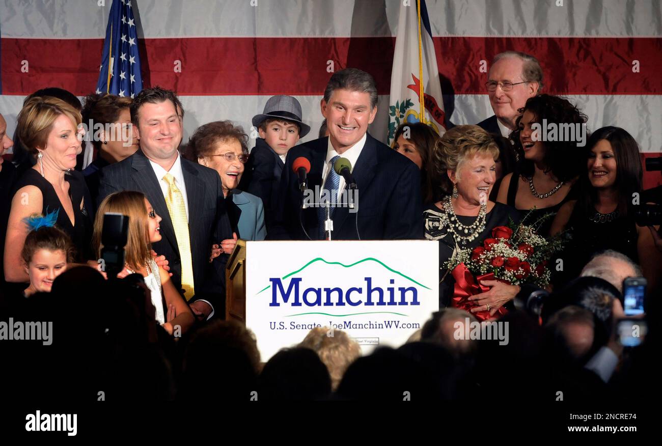 West Virginia Gov. Joe Manchin, center, and his wife Gayle Manchin ...