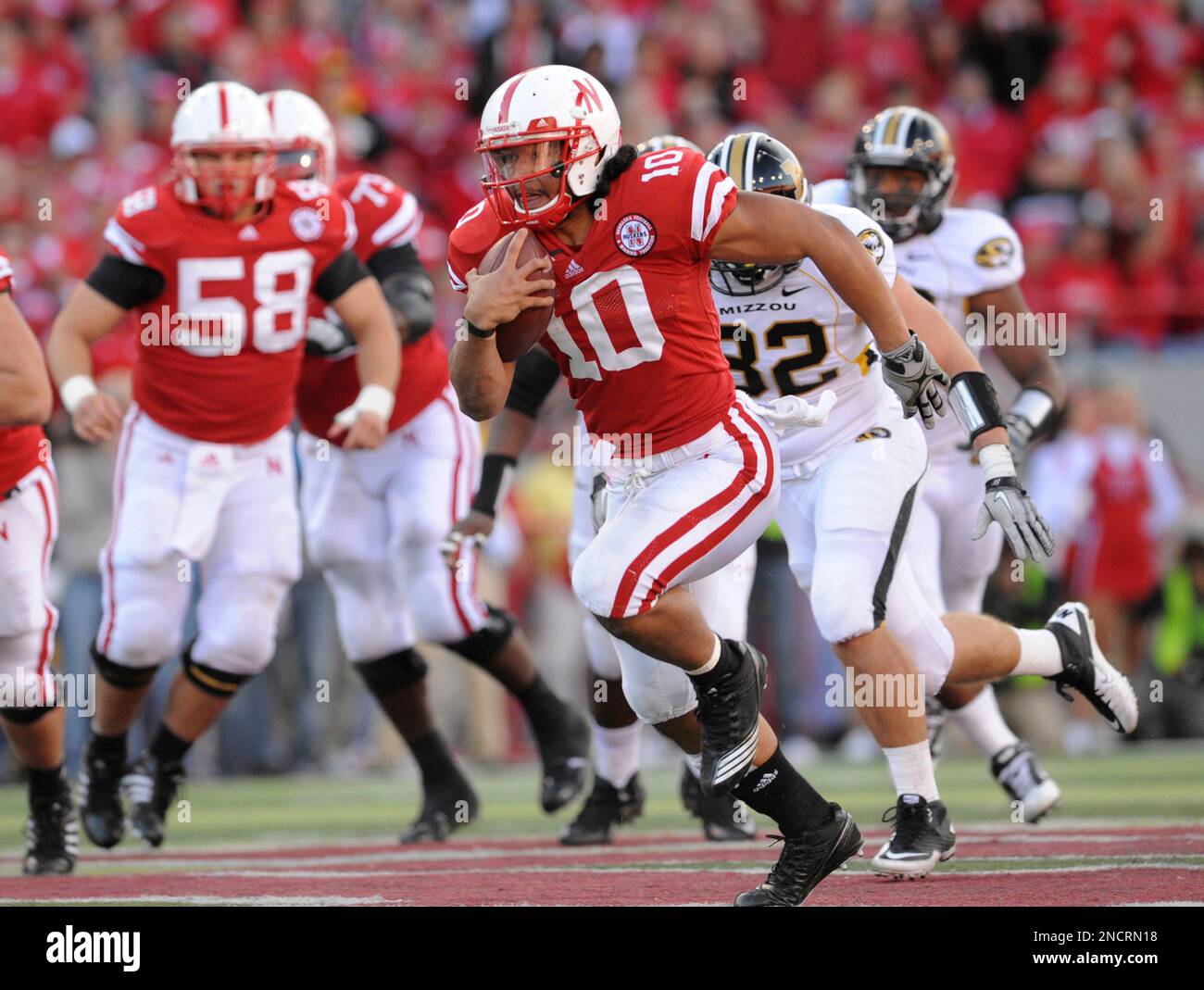 Nebraska's Roy Helu Jr. in the second half of their NCAA college ...