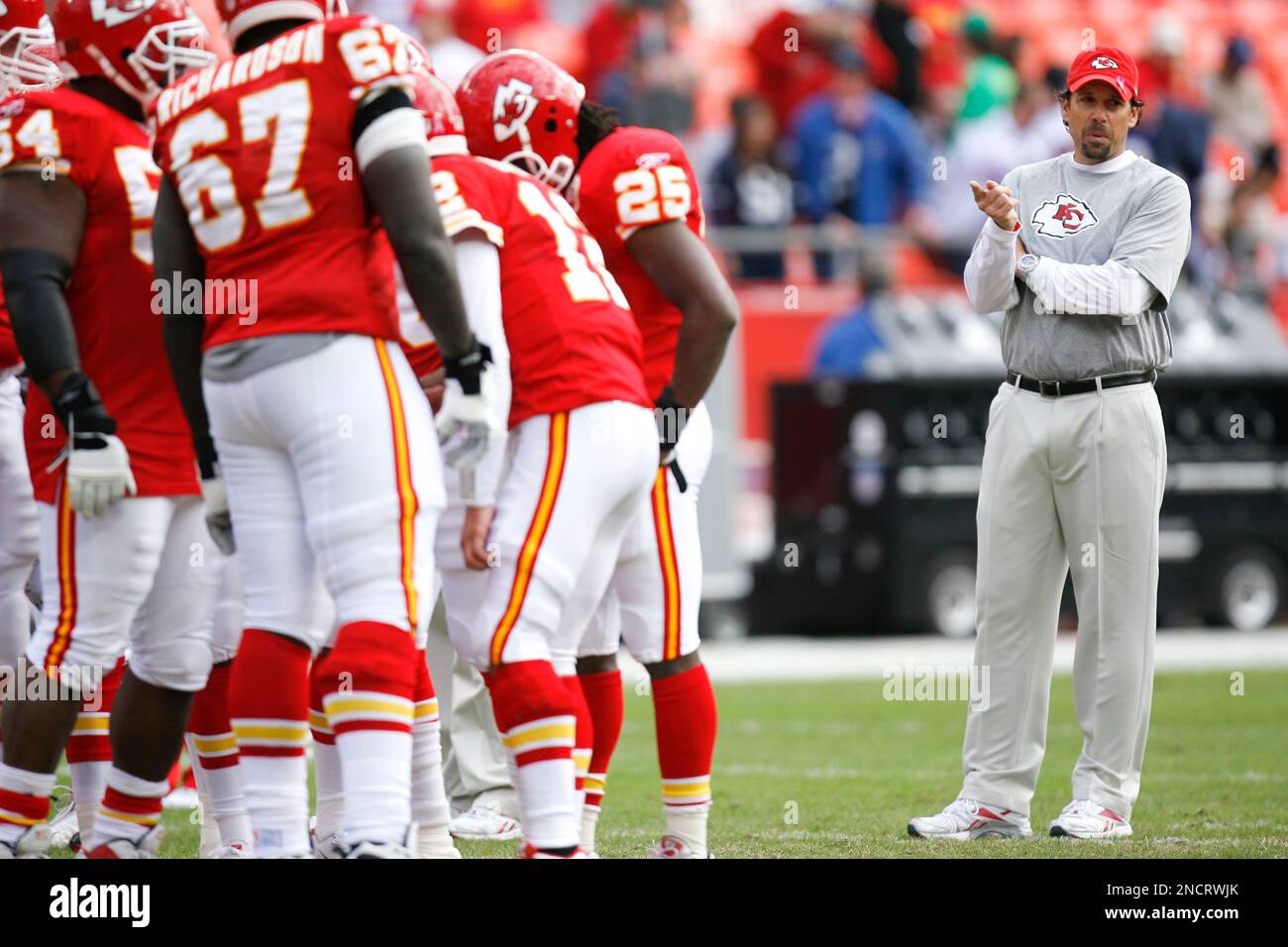 Kansas City Chiefs head coach Todd Haley, right, during an NFL football ...