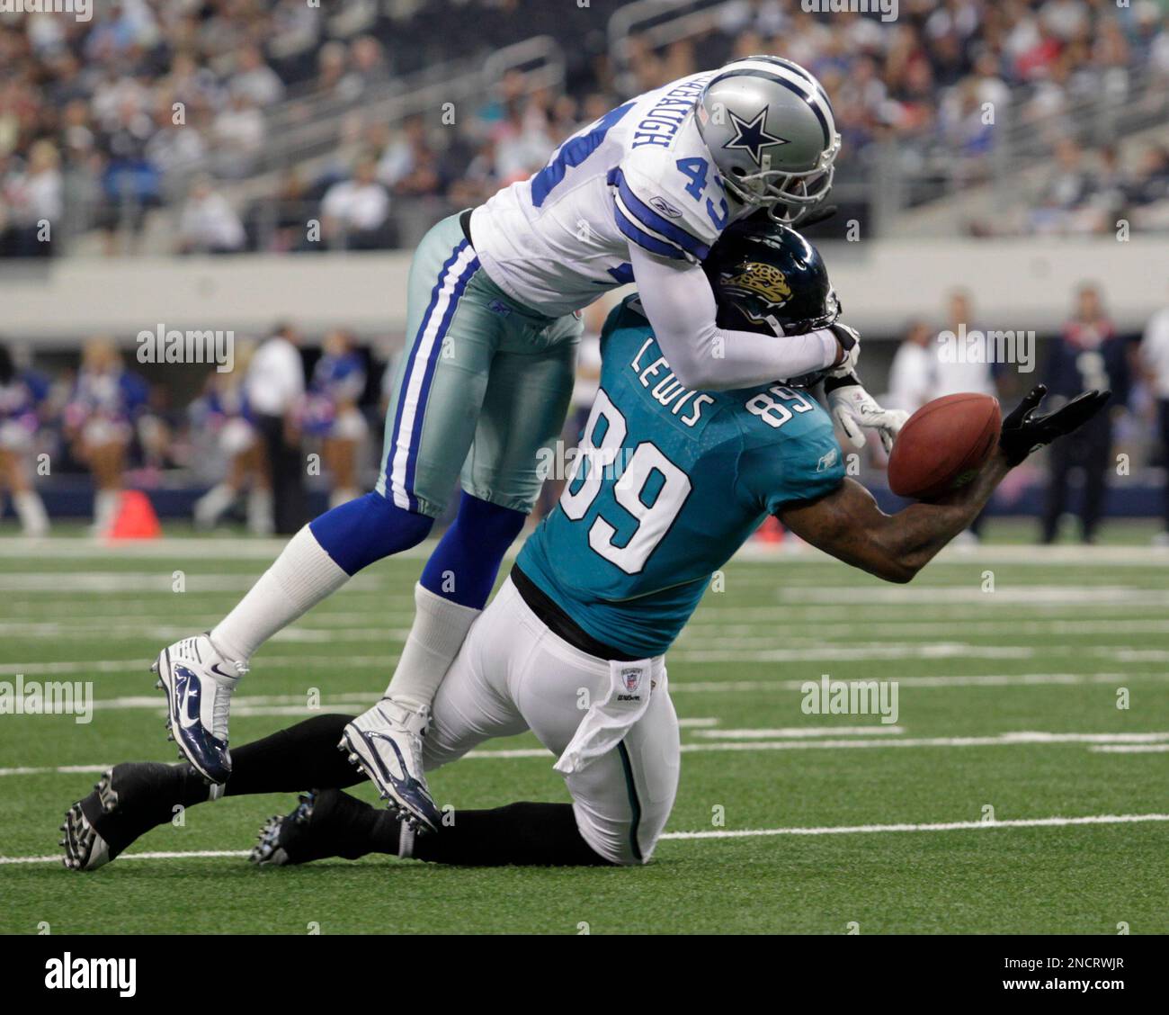 Dallas Cowboys safety Gerald Sensabaugh stops Jacksonville Jaguars ...