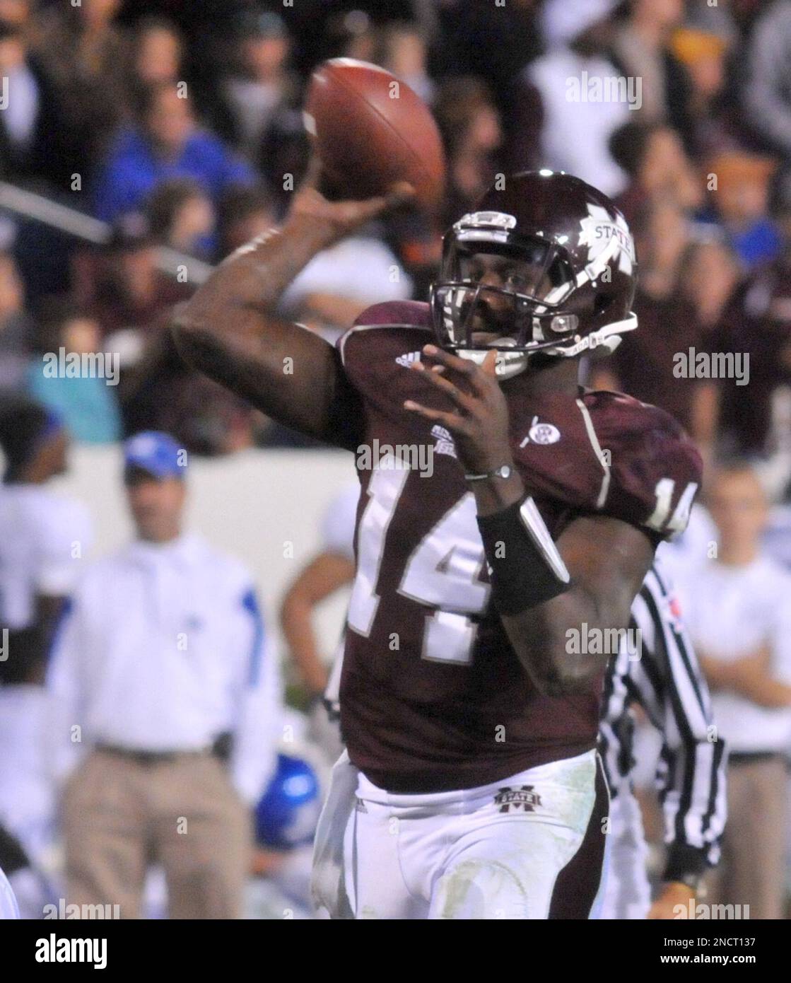 Mississippi State quarterback Chris Relf (14) passes during their NCAA ...