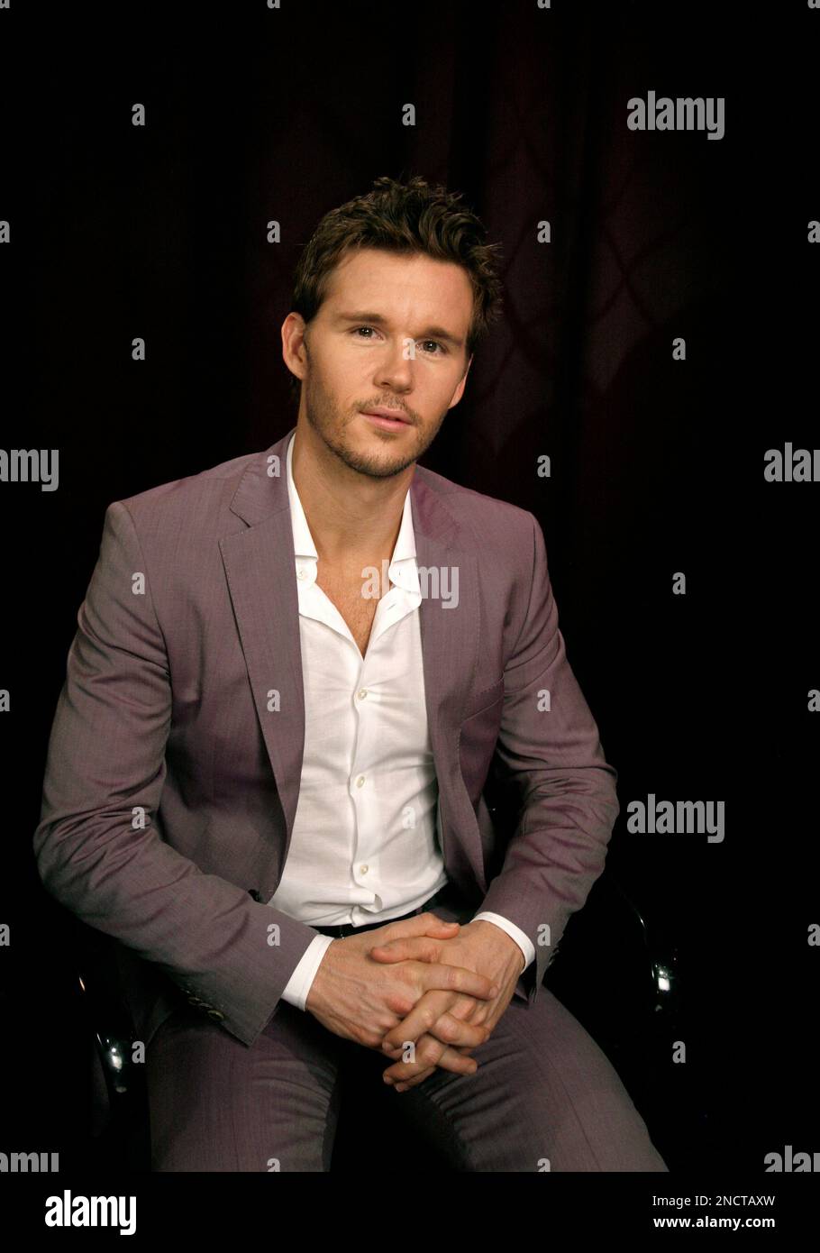 Actor Ryan Kwanten poses for a portrait Thursday, Oct. 28, 2010 in New ...