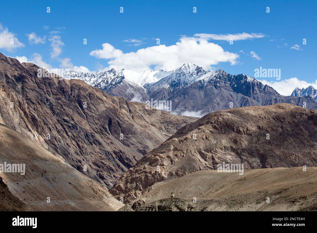 Himalayan landscape in Himalayas along Manali-Leh highway. Himachal ...