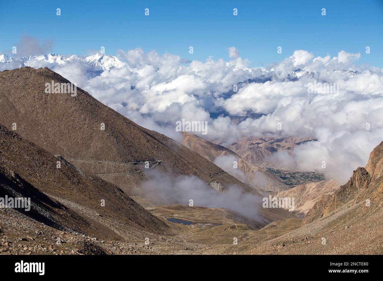 Himalayan landscape in Himalayas along Manali-Leh highway. Himachal ...
