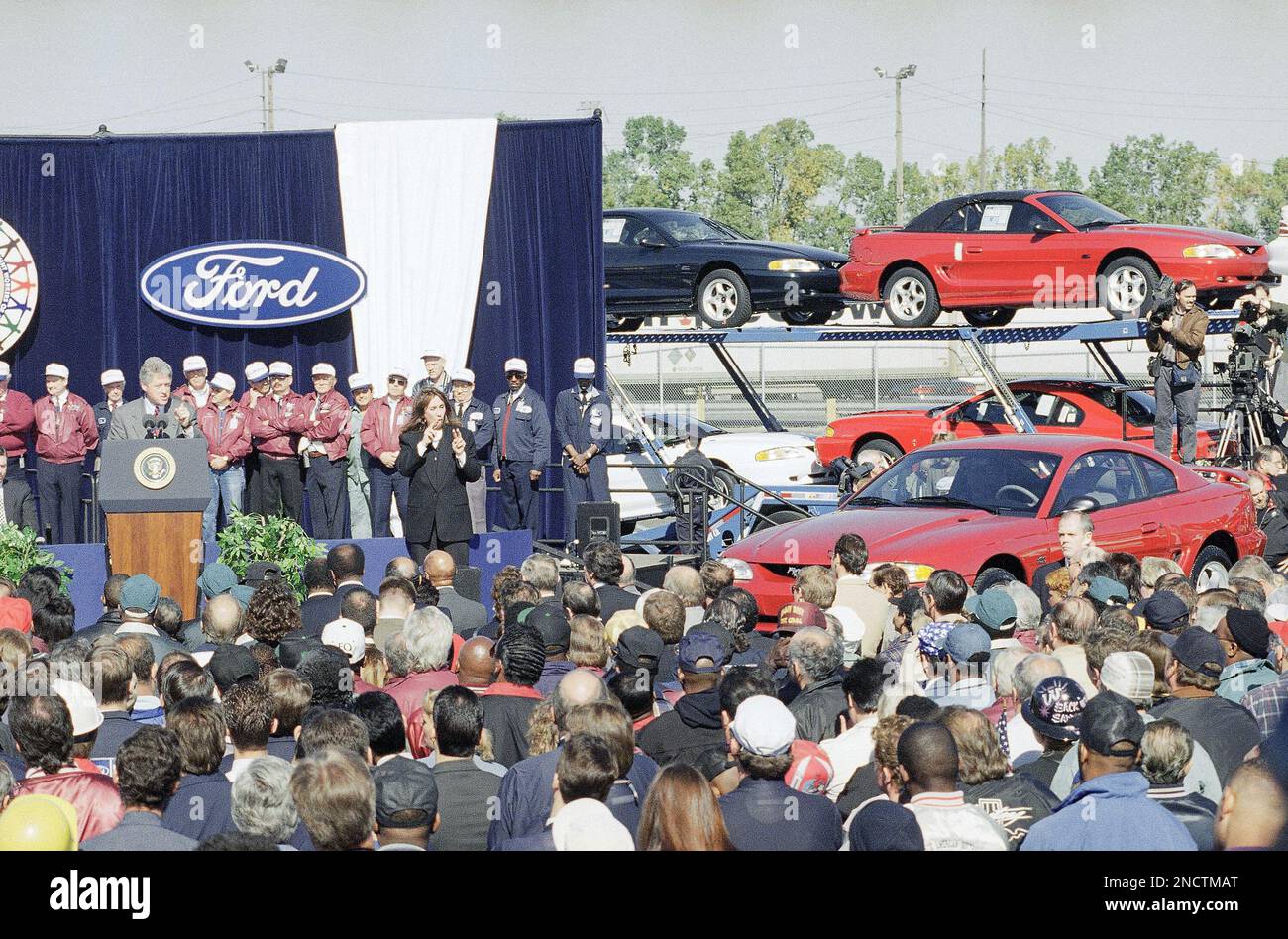 President Bill Clinton speaks to auto workers at the Ford Dearborn ...