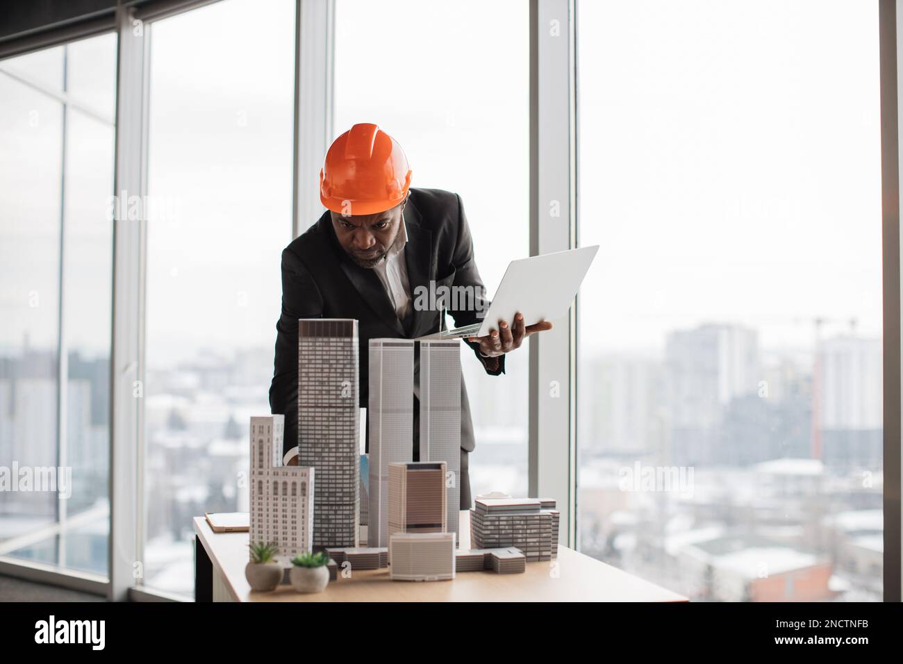 Mockup black man architect hi-res stock photography and images - Alamy