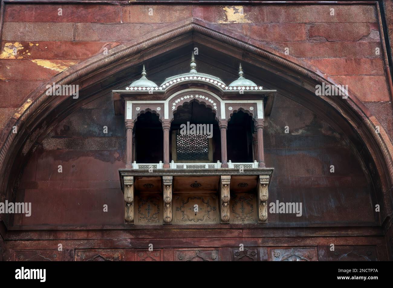Ancient Window in The Jama Masjid, New Delhi, India Stock Photo - Alamy