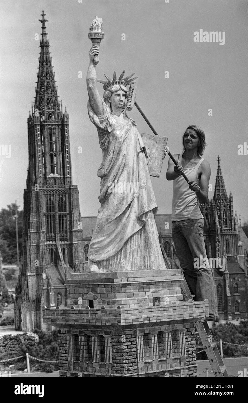 A 1:25 replica of the Statue of Liberty gets finishing touches as it is ...