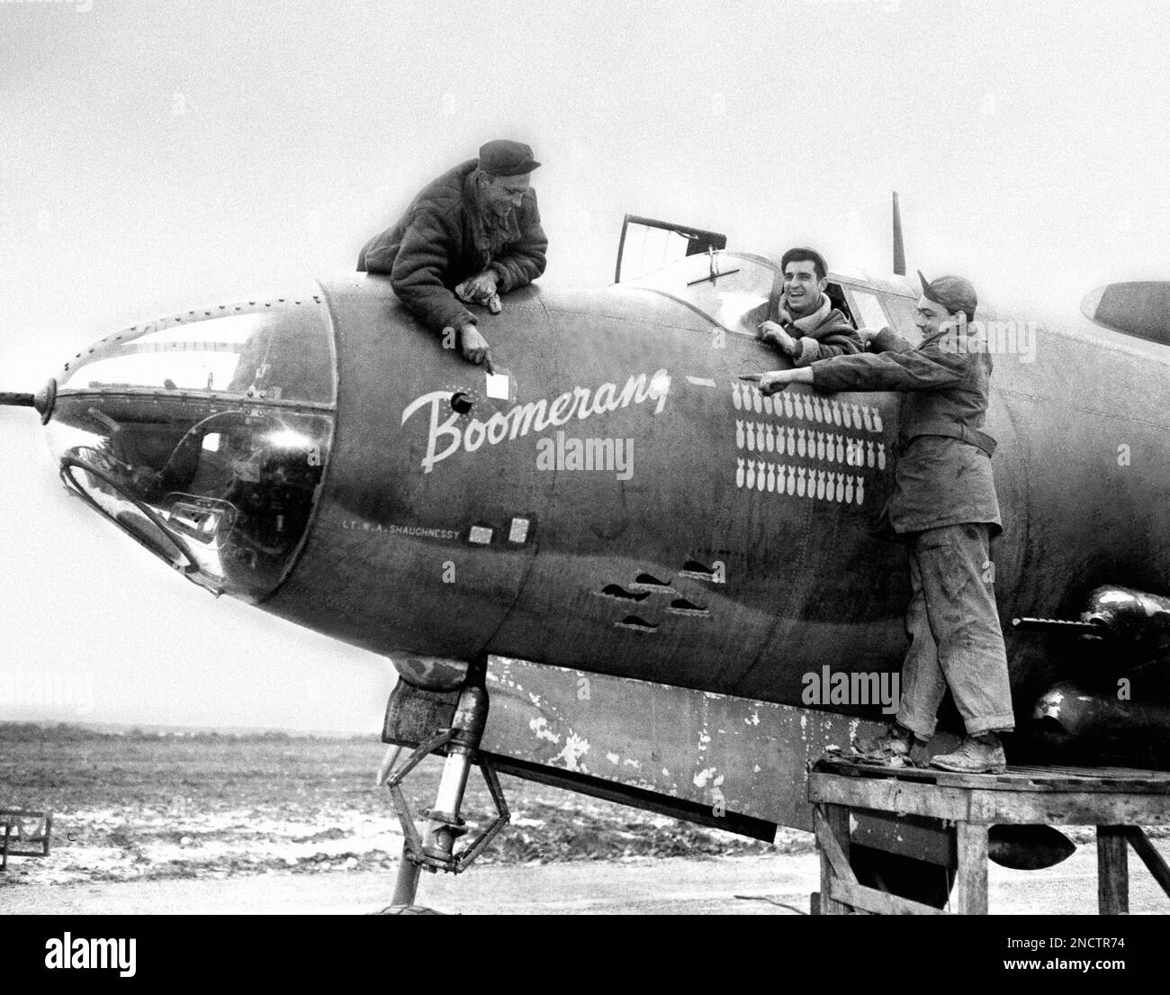Ground crew members of the 9th Air Force stationed in England, March 10 ...