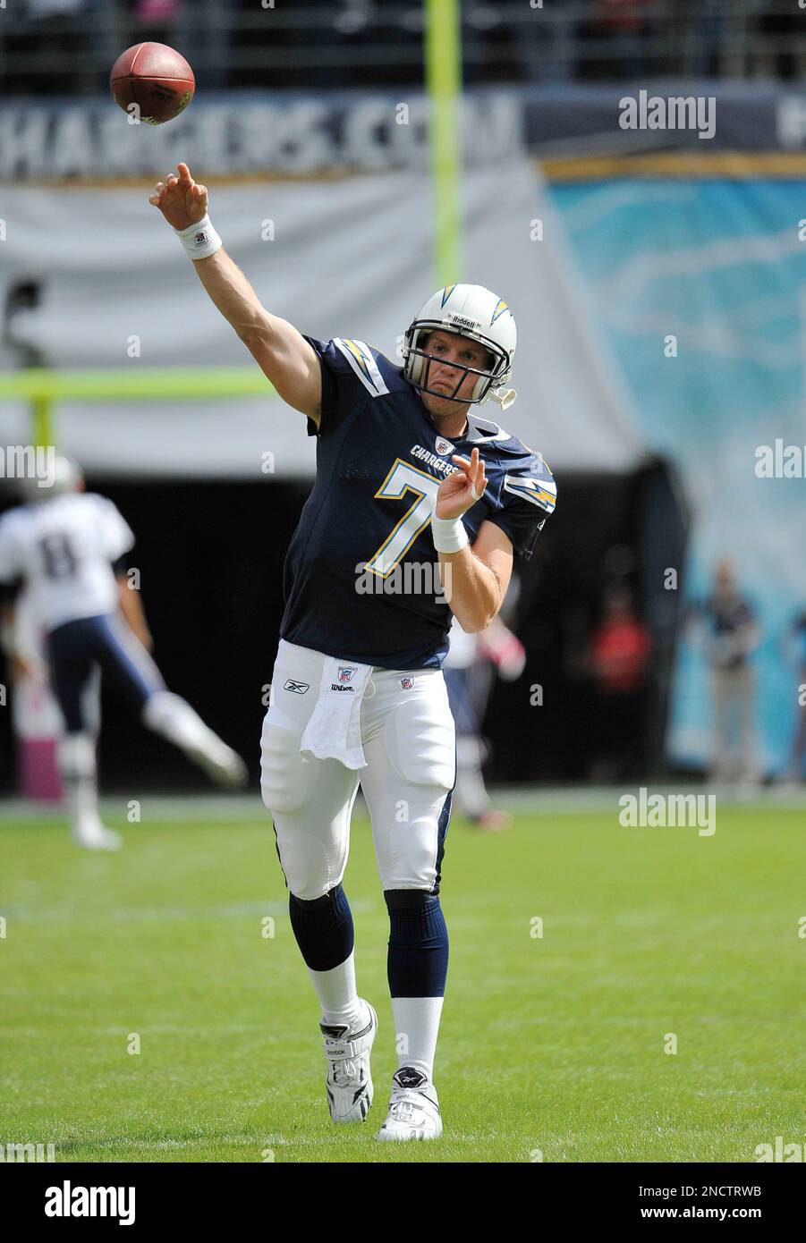 San Diego Chargers quarterback Billy Volek throws before an NFL ...