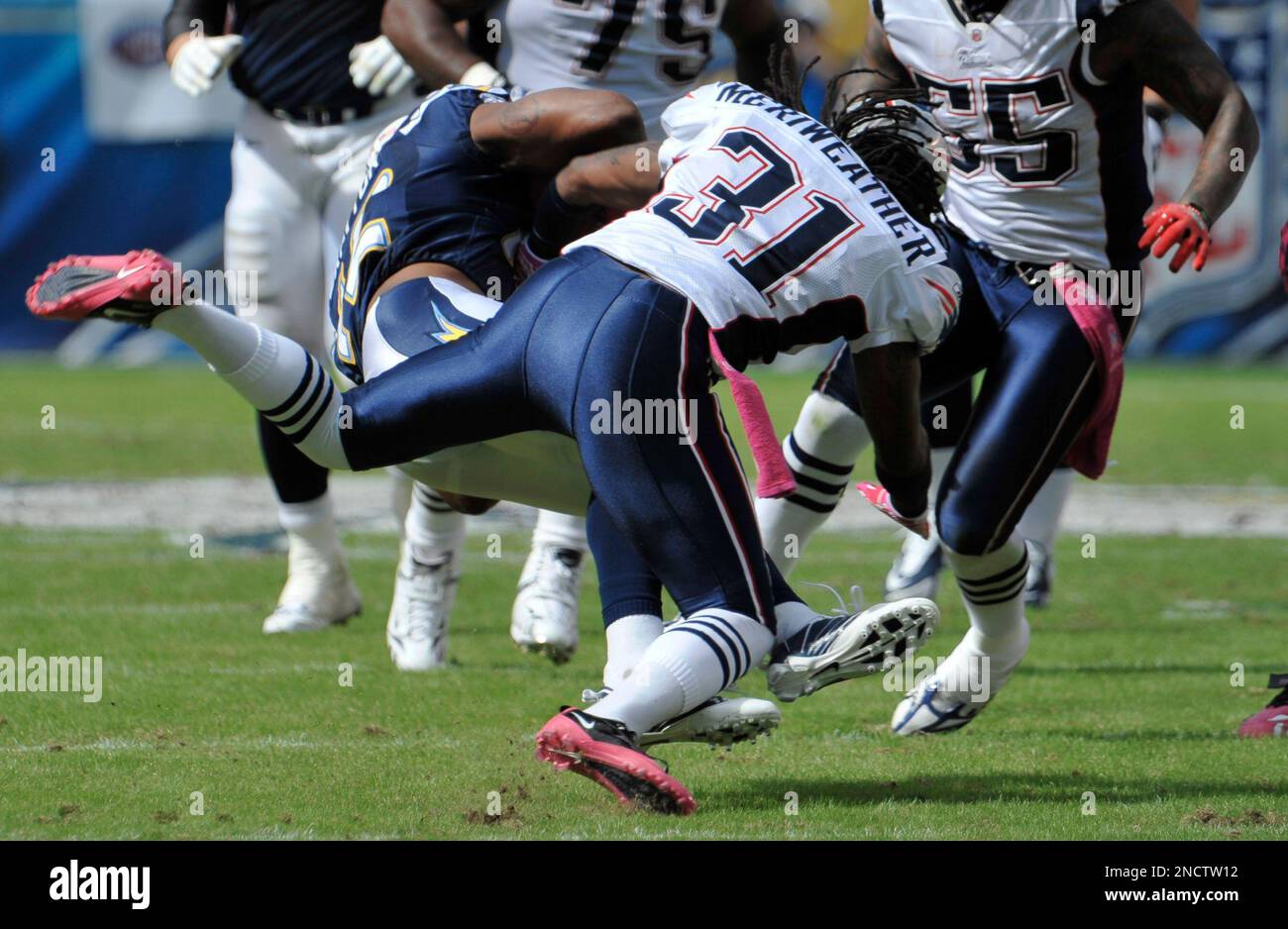 New England Patriots safety Brandon Meriweather hits San Diego Chargers ...