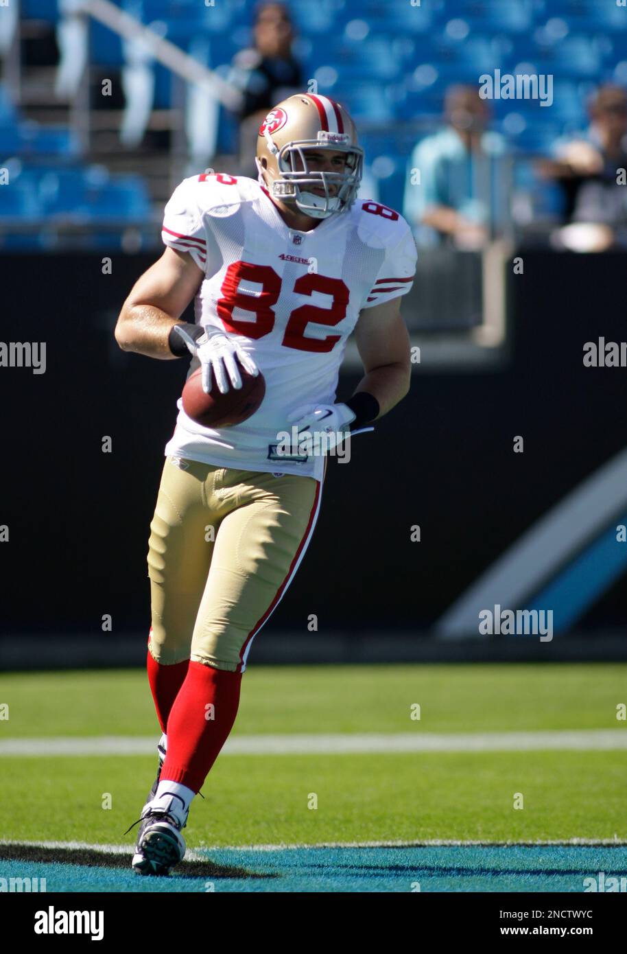 San Francisco 49ers' Nate Byham (82) before an NFL football game ...