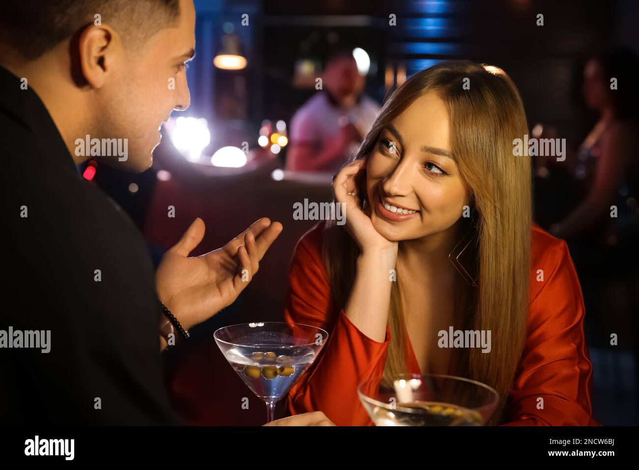 Seduction man woman attraction hi-res stock photography and images - Alamy