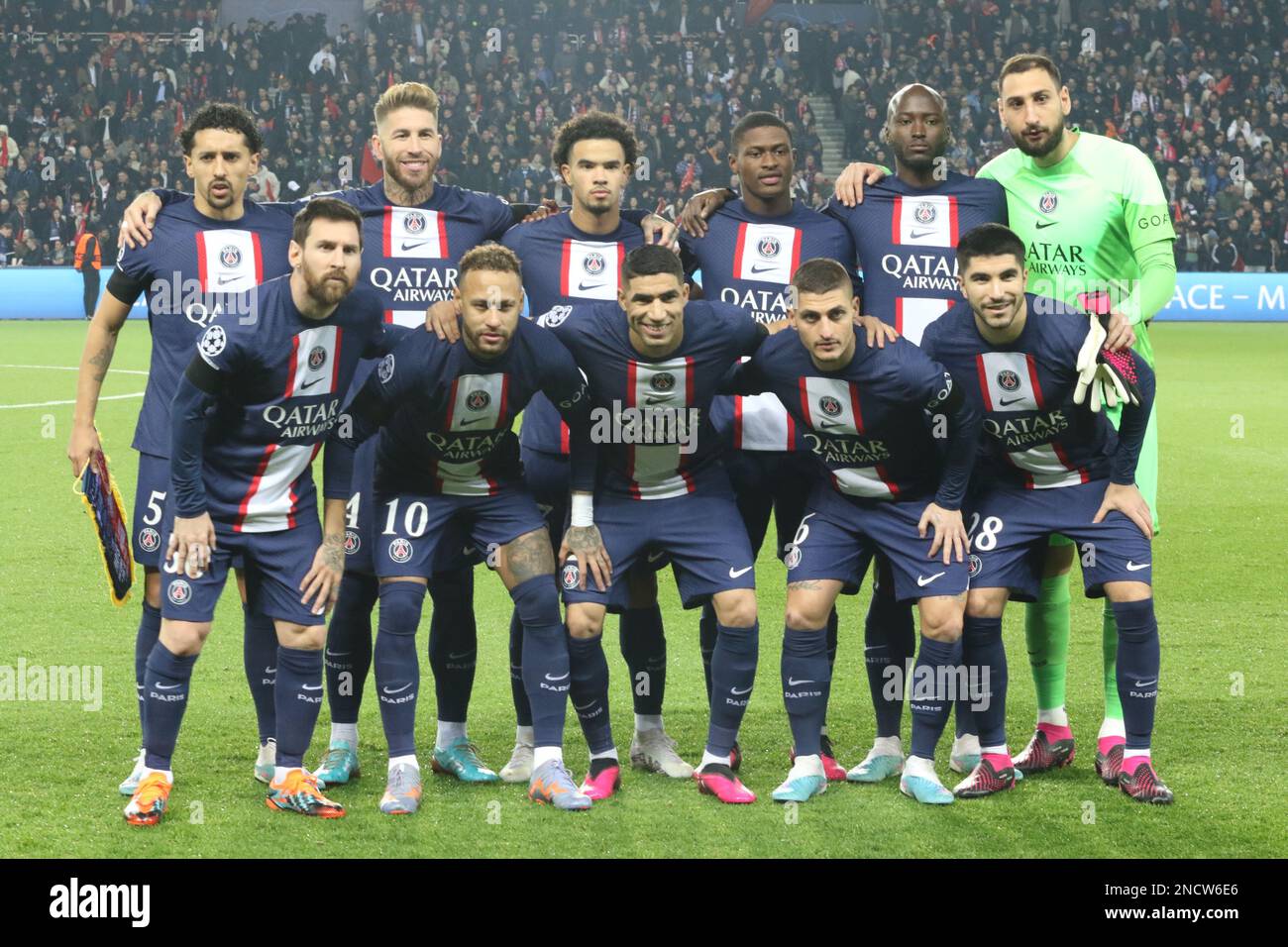 28 6 02 hi-res stock photography and images - Alamy