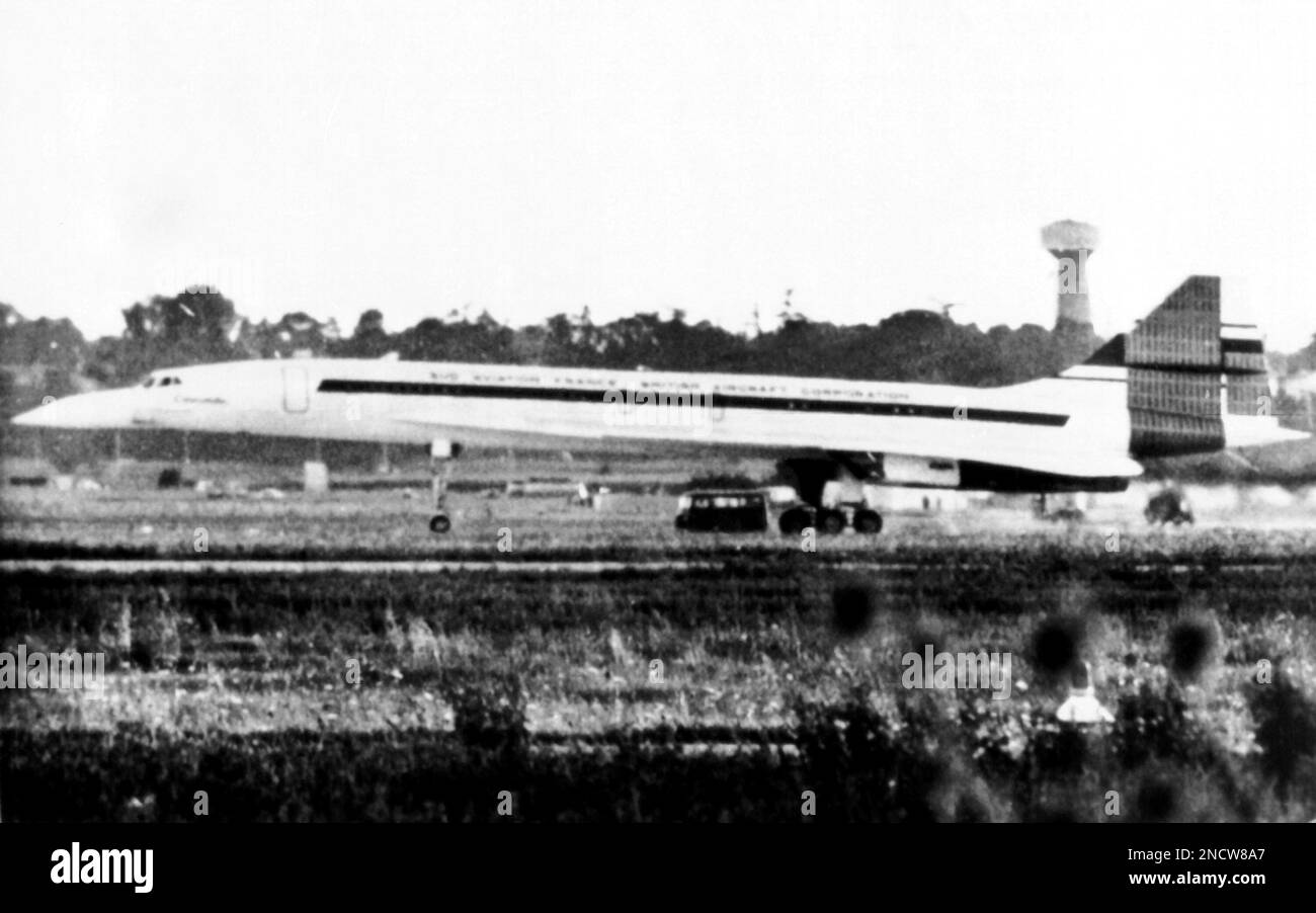 The Concorde 001, prototype of the supersonic airliner under ...