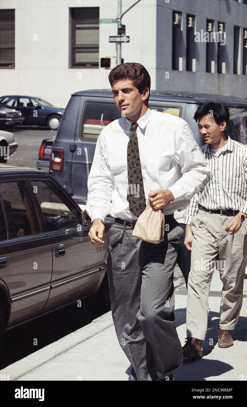 John kennedy jr 1991 hi-res stock photography and images - Alamy