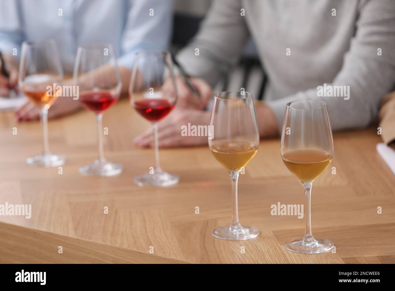 Sommelier's table hi-res stock photography and images - Alamy
