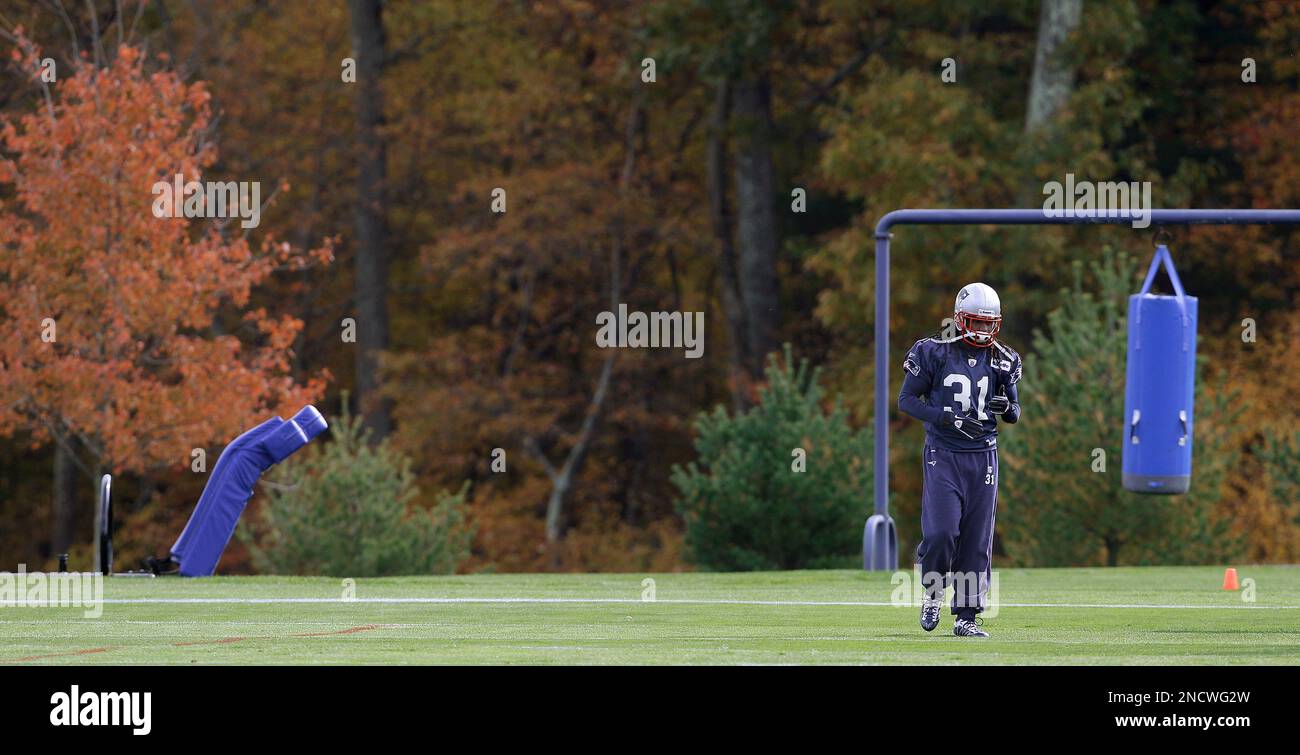 New England Patriots safety Brandon Meriweather (31) works out during ...