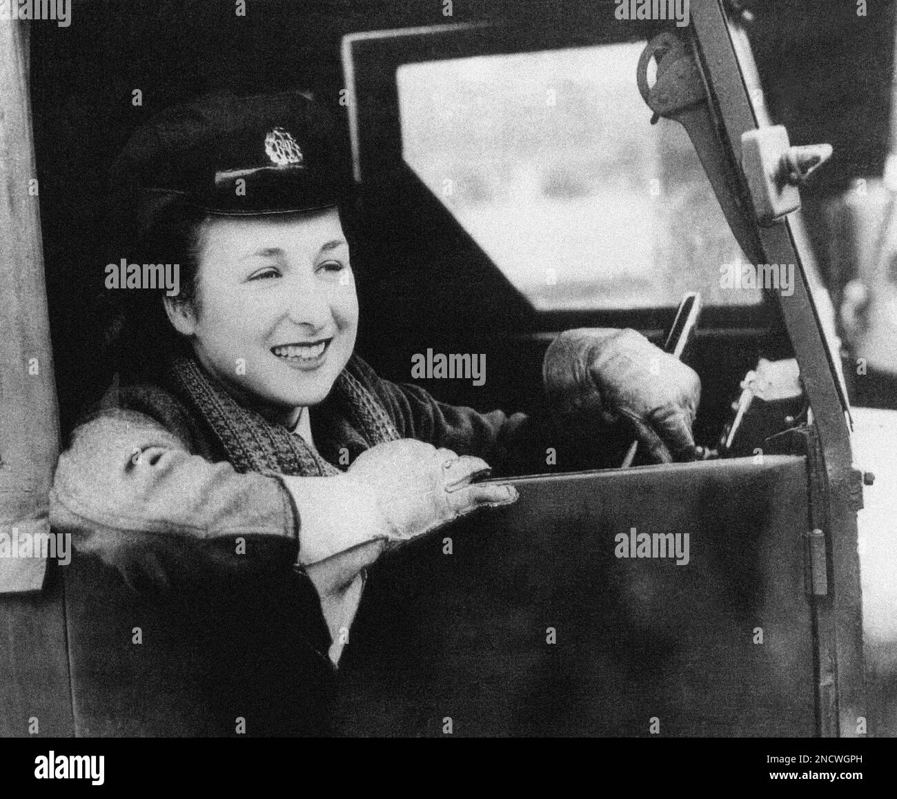 Barbara Ann Gibson, of Philadelphia, Pennsylvania serving with the WAAF ...