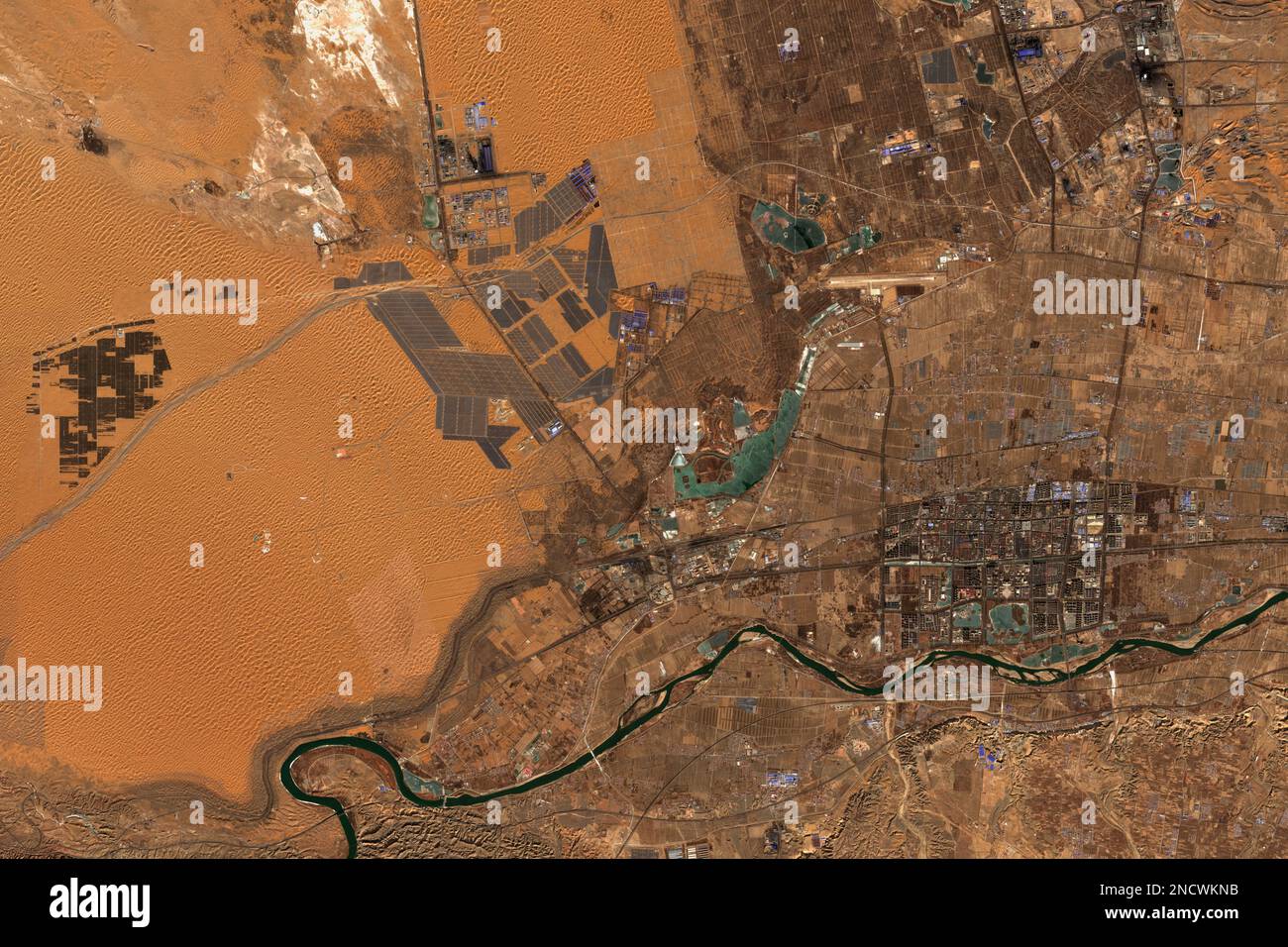 High resolution satellite image of Tengger Desert Solar Park in China ...