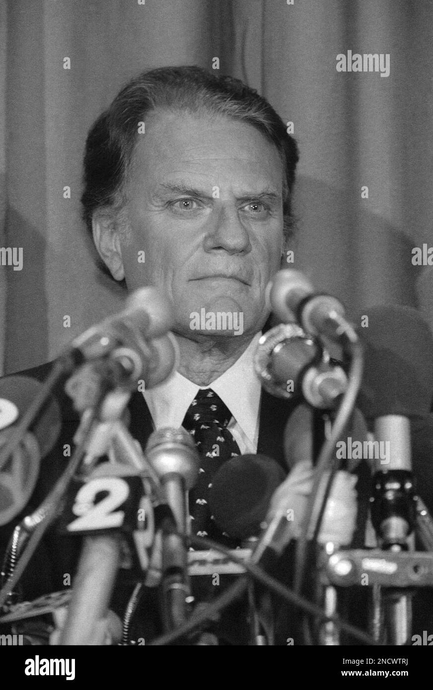 Evangelist Billy Graham at press conference at New York Hilton Hotel ...