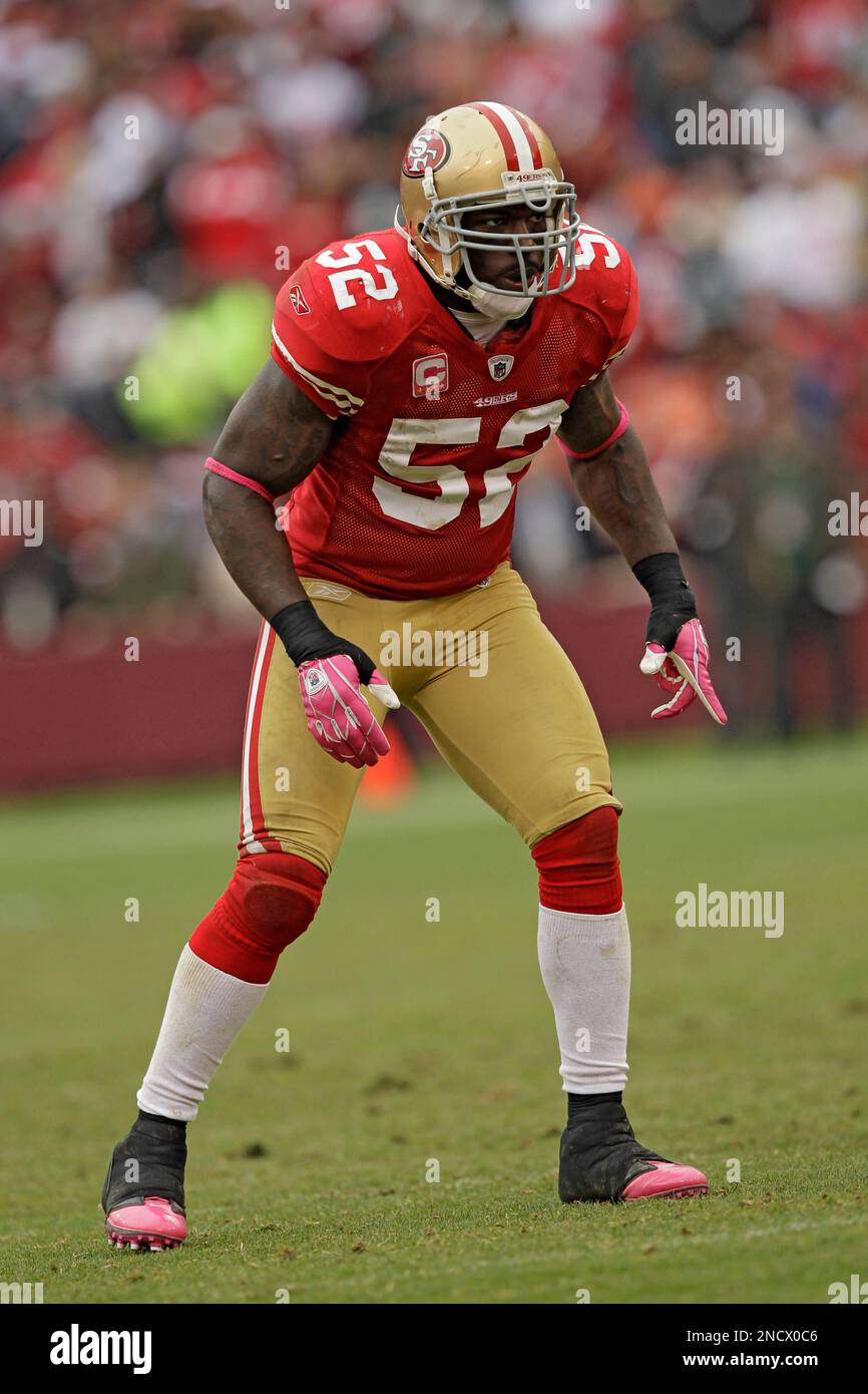 San Francisco 49ers linebacker Patrick Willis (52) during the fourth ...