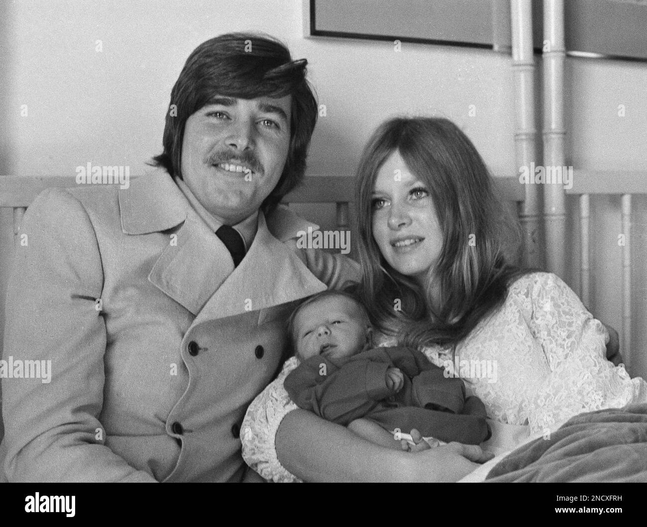 Singer Bobby Sherman, his wife Patricia, and son, Christopher Noel ...
