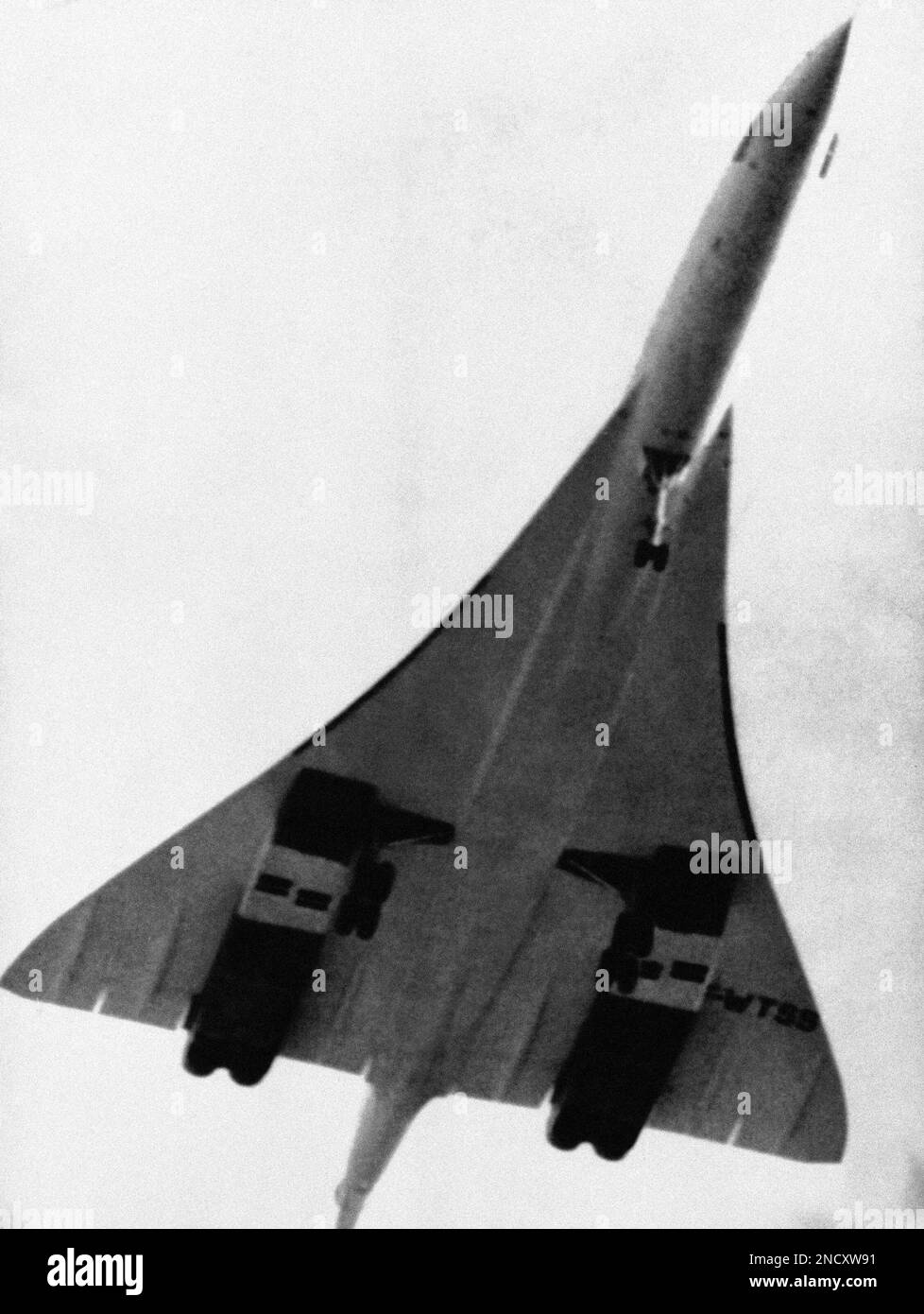Anglo–French Concorde supersonic airliner after taking off from ...