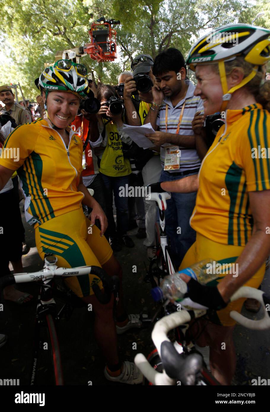 Australia's gold winner Rochelle Gilmore, left, and bronze winner Chloe ...