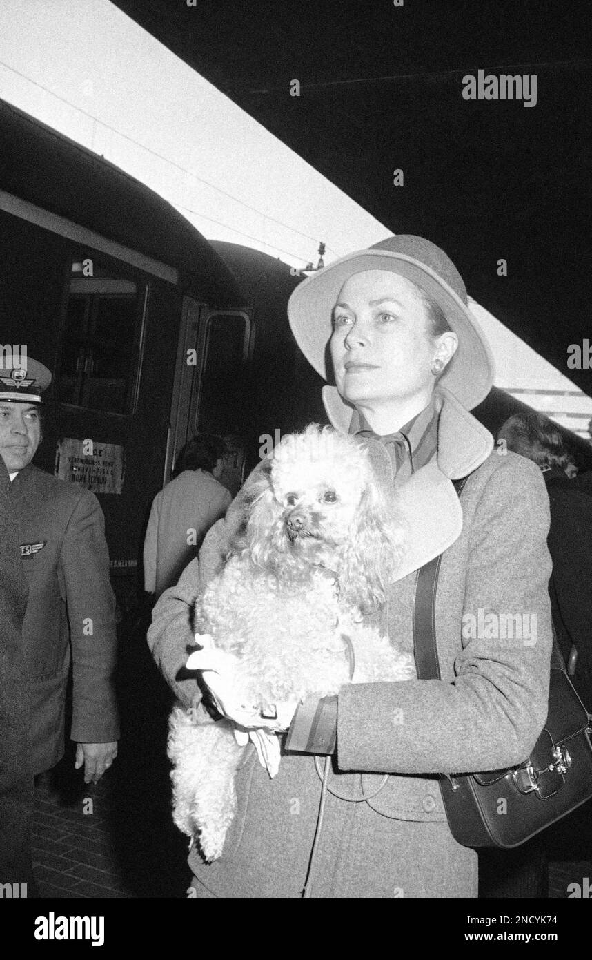 Princess Grace of Monaco, arrives at Rome’s railway station, March 24 ...