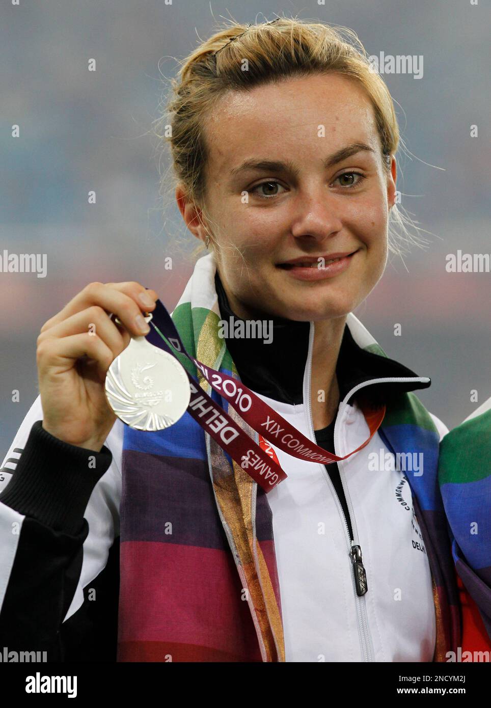 New Zealand's Nikki Hamblin poses with her silver medal for the Women's ...