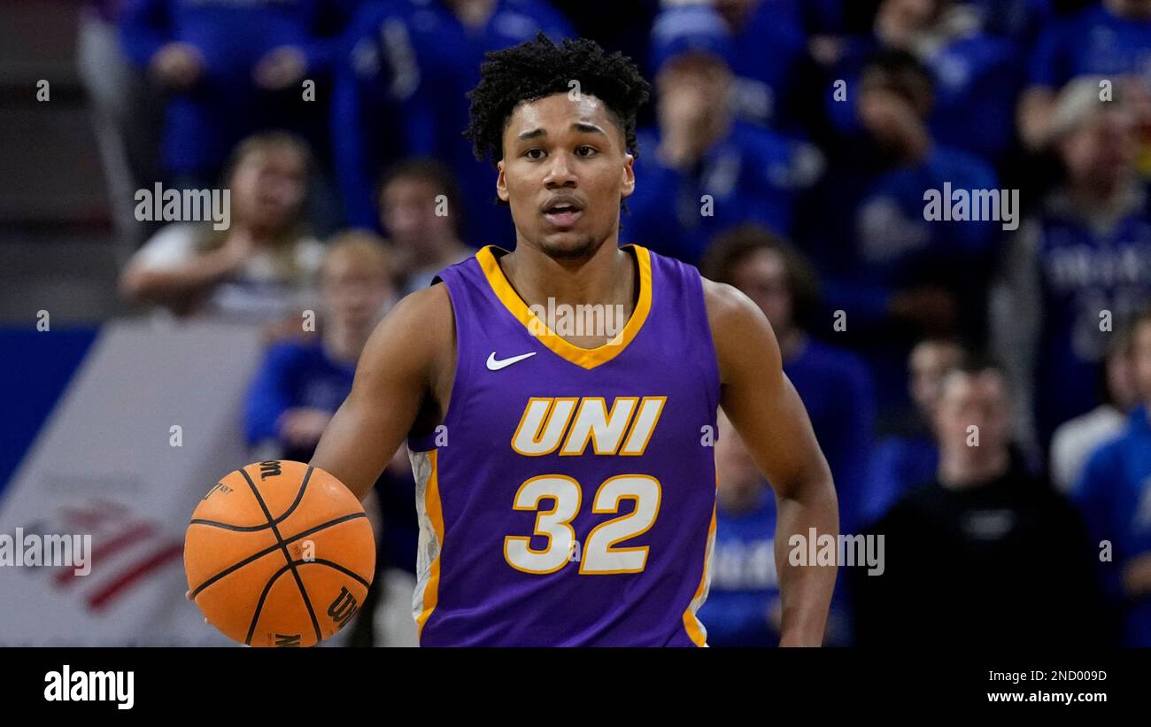 Northern Iowa guard Tytan Anderson drives up court during an NCAA ...