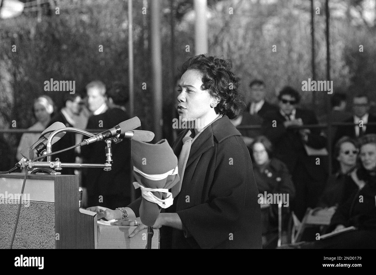 Coretta Scott King, wife of Dr. Martin Luther King, Jr. speaks at peace ...