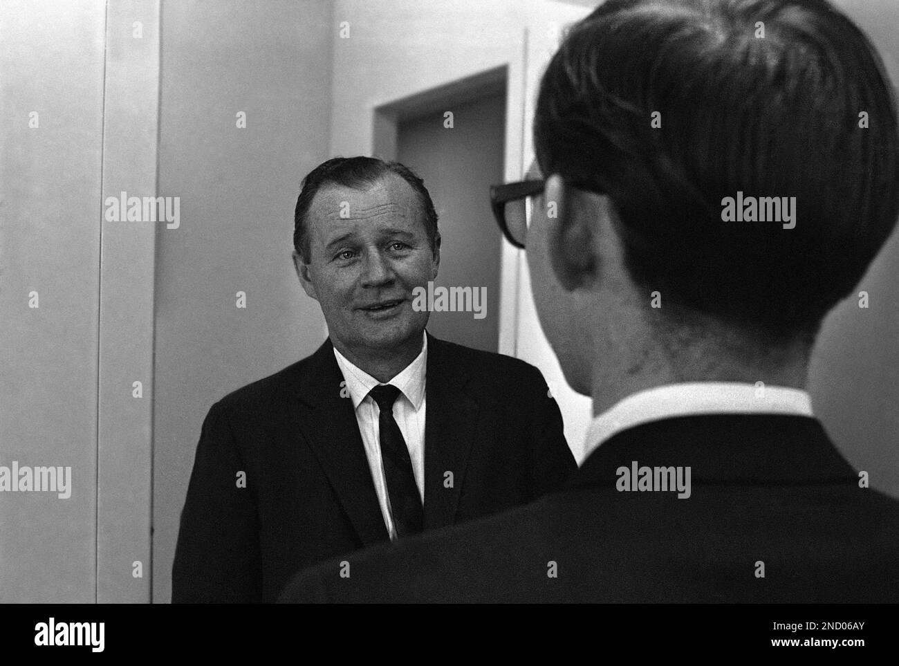 Robert Jensen, special agent in charge of the Memphis FBI and ...