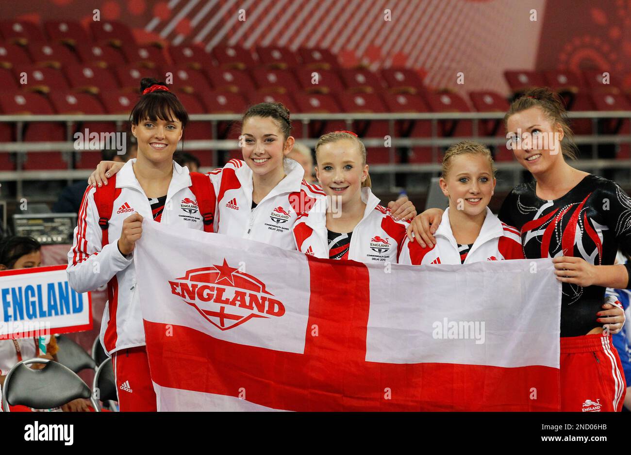 England's team with Imogen Cairns, Laura Edwards, Jocelyn Hunt ...