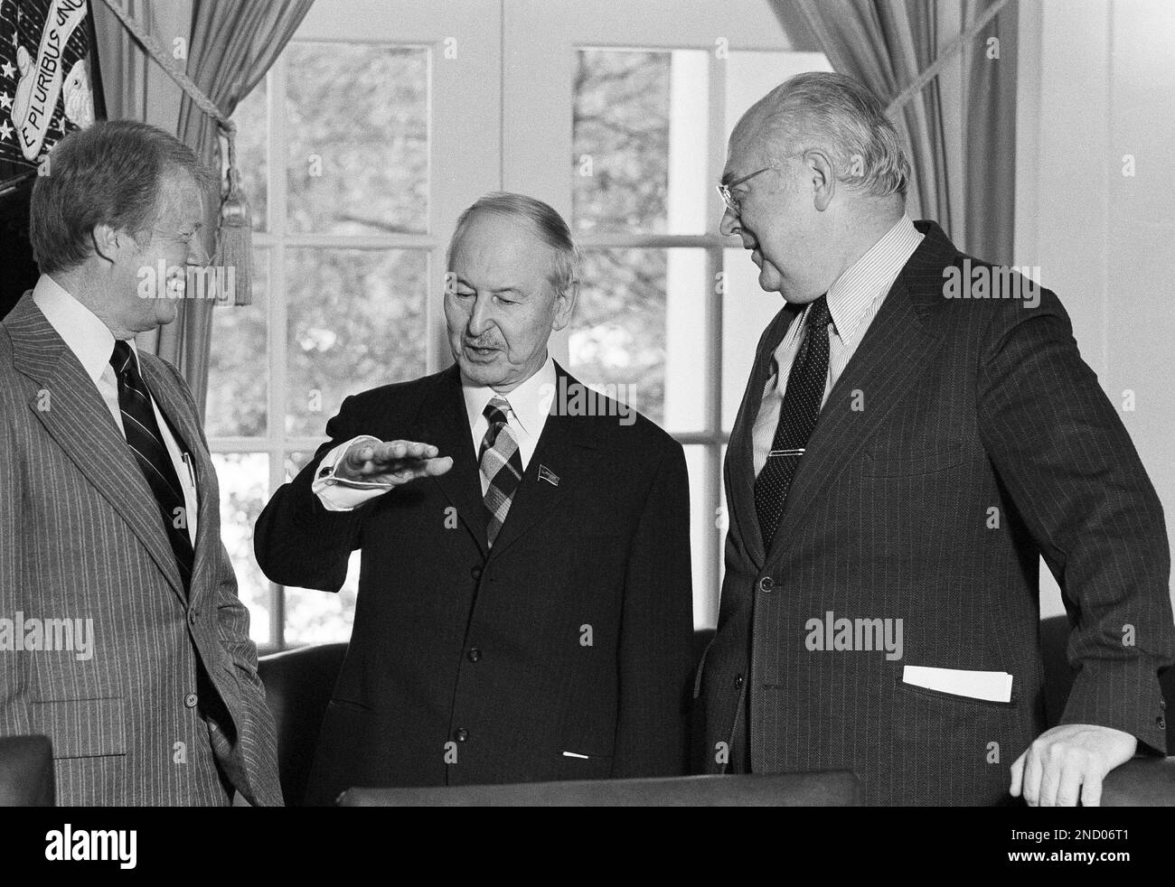 Boris W. Ponomarev, center, chairman, delegation of the Supreme Soviet ...