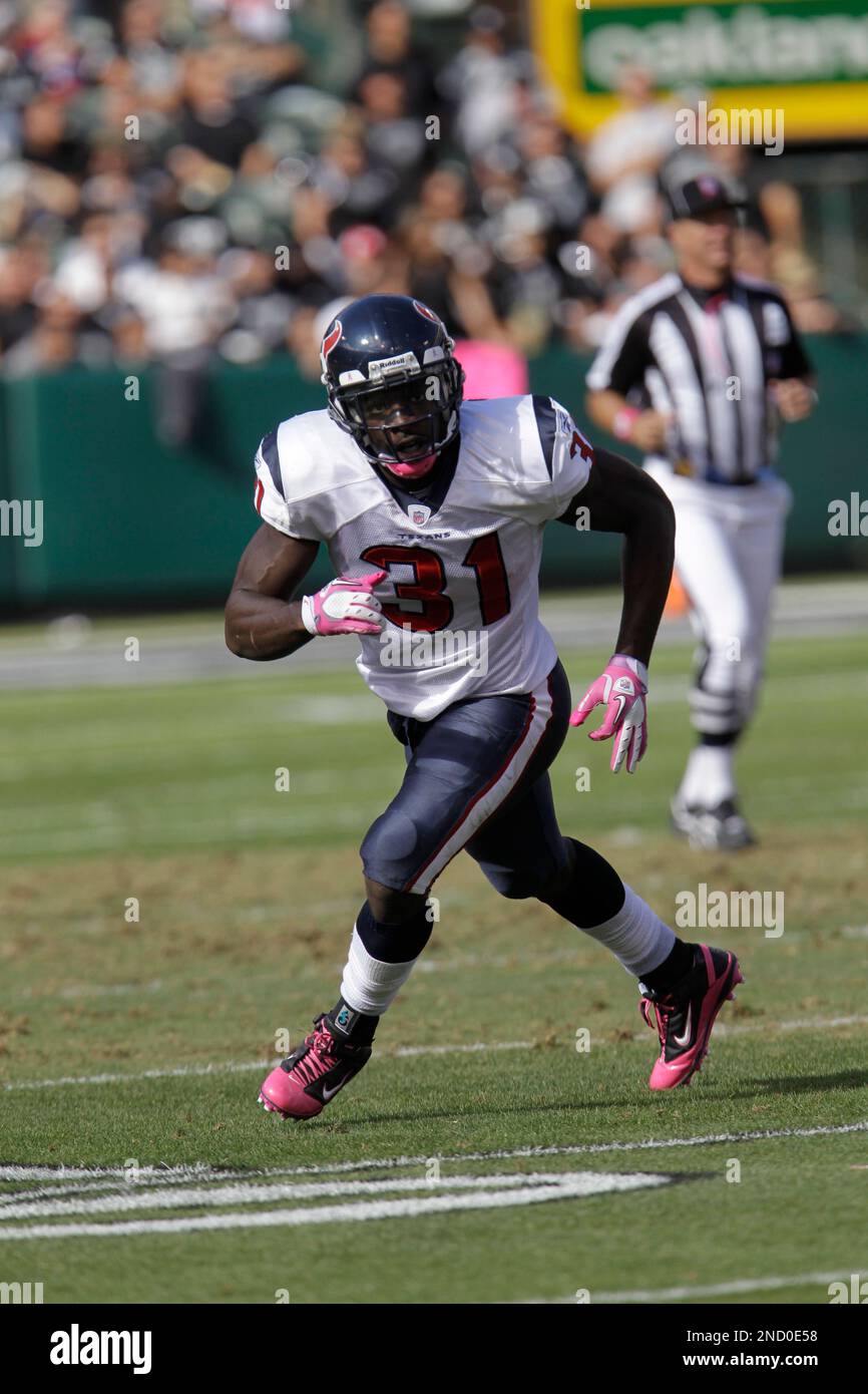 Houston Texans safety Bernard Pollard in action in an NFL football game ...