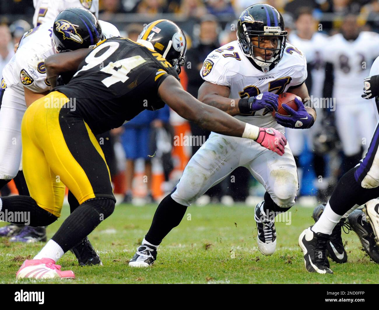 Pittsburgh Steelers linebacker Lawrence Timmons (94) tackles Ray Rice ...
