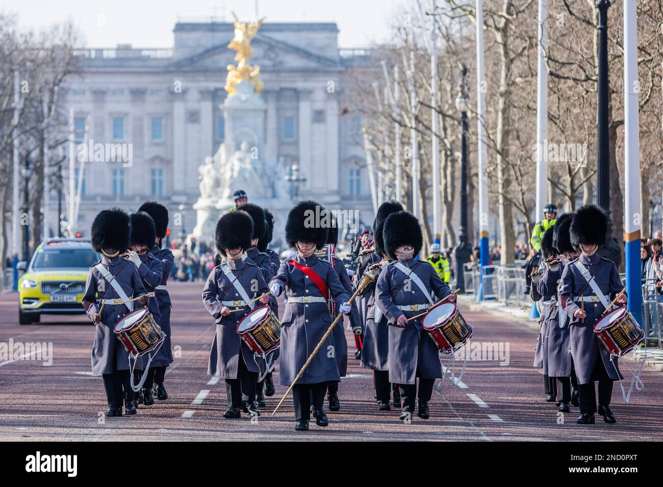 London, UK. 15th Feb, 2023. Changing of The King's Guard - 23 Parachute ...