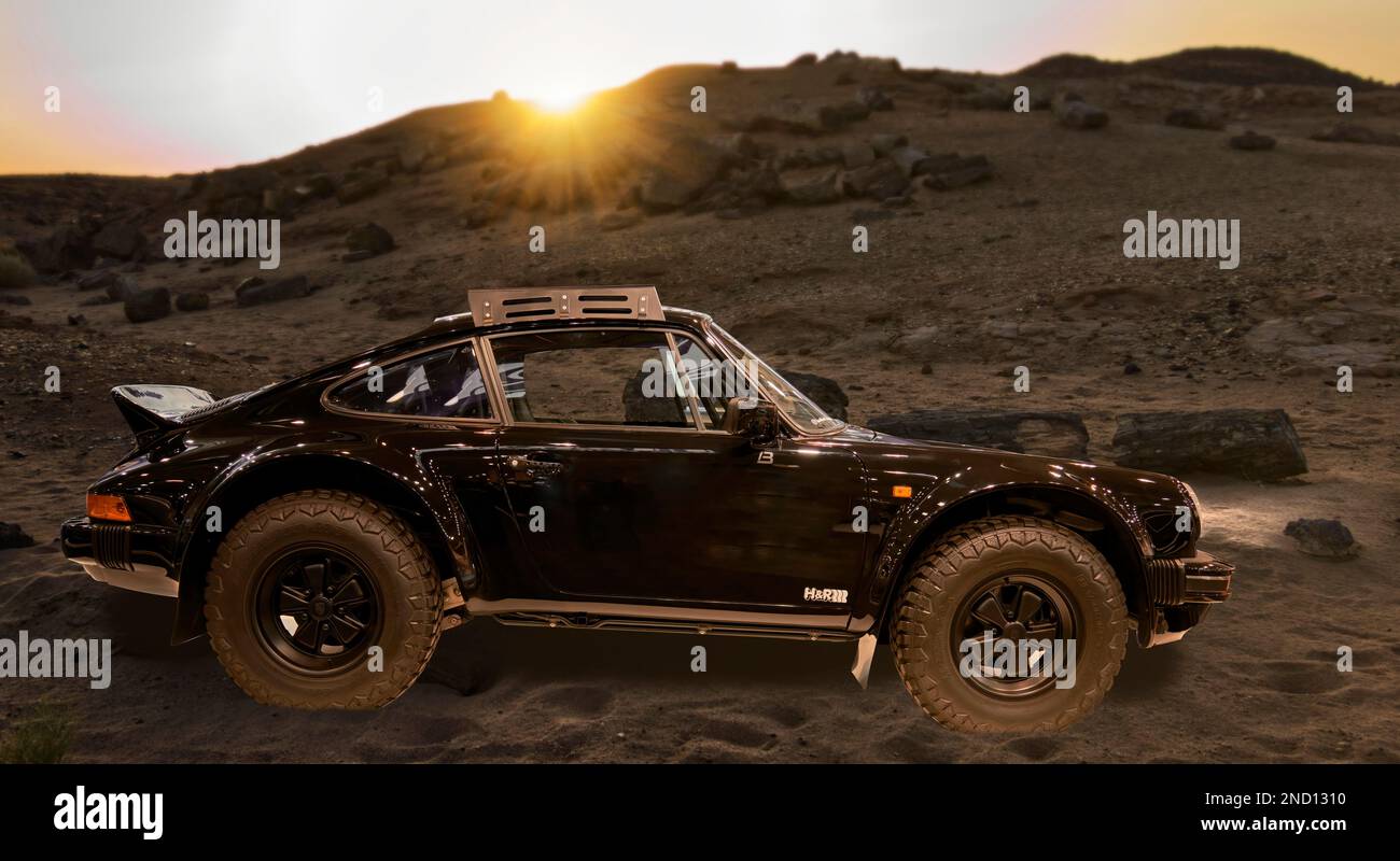 Porsche 911 in black with off-road suspension by H R Spezialfedern GmbH ...