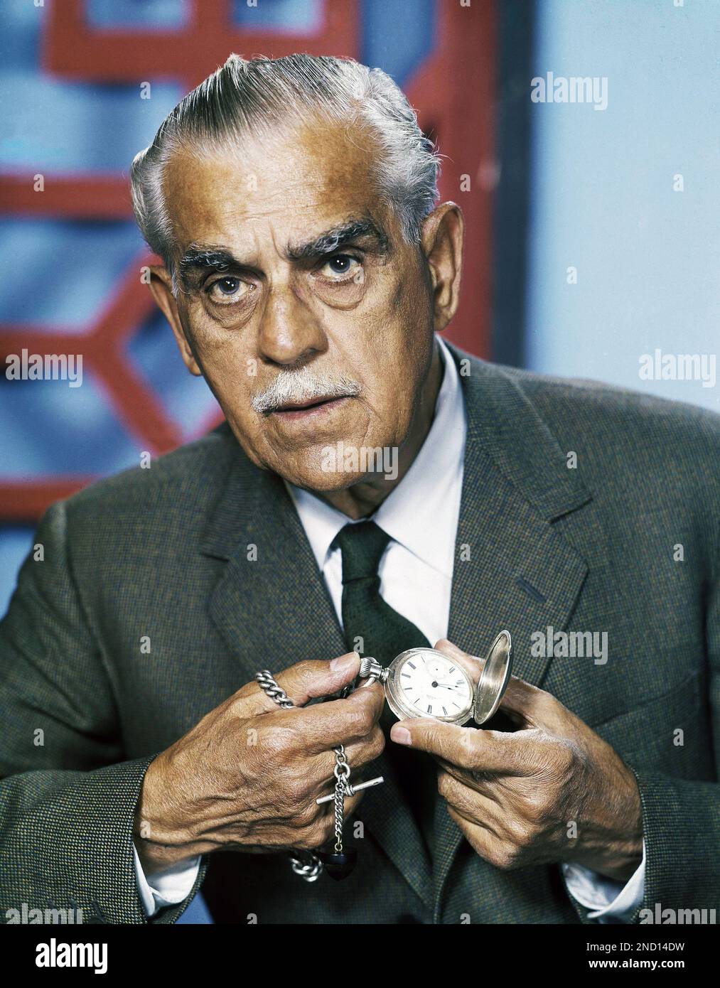 Actor Boris Karloff holding watch in hand in 1965. (AP Photo Stock ...