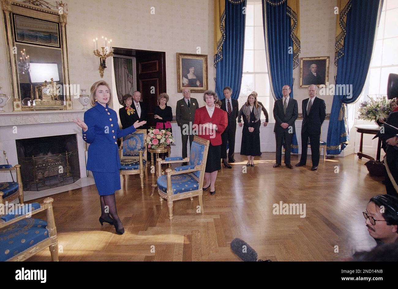 First Lady Hillary Rodham Clinton unveils the renovated Blue Room of ...