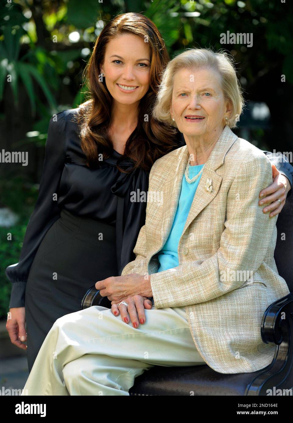 Actress Diane Lane, left, and Penny Chenery, owner of the 1973 Triple ...