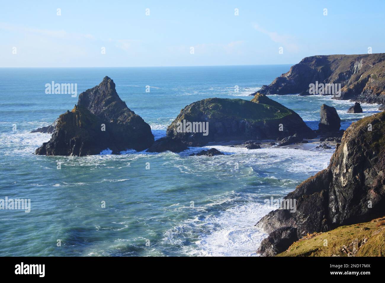 The rugged cliffs near Kynance Cove on the Lizard Peninsula, Cornwall ...