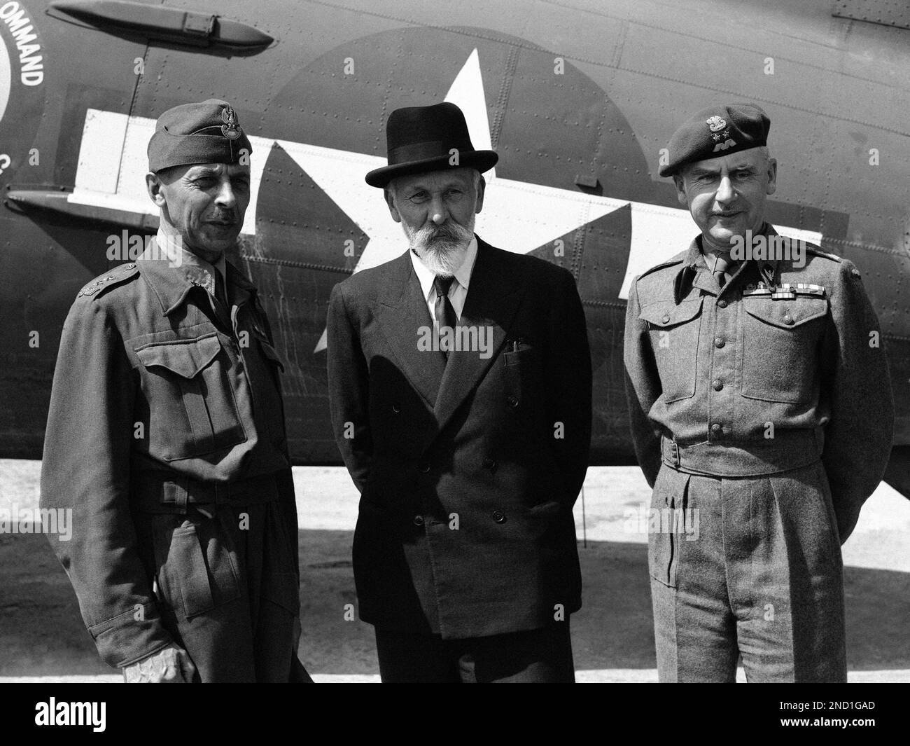 General Tadeusz Bor Komorowski, Commander of the Polish underground ...