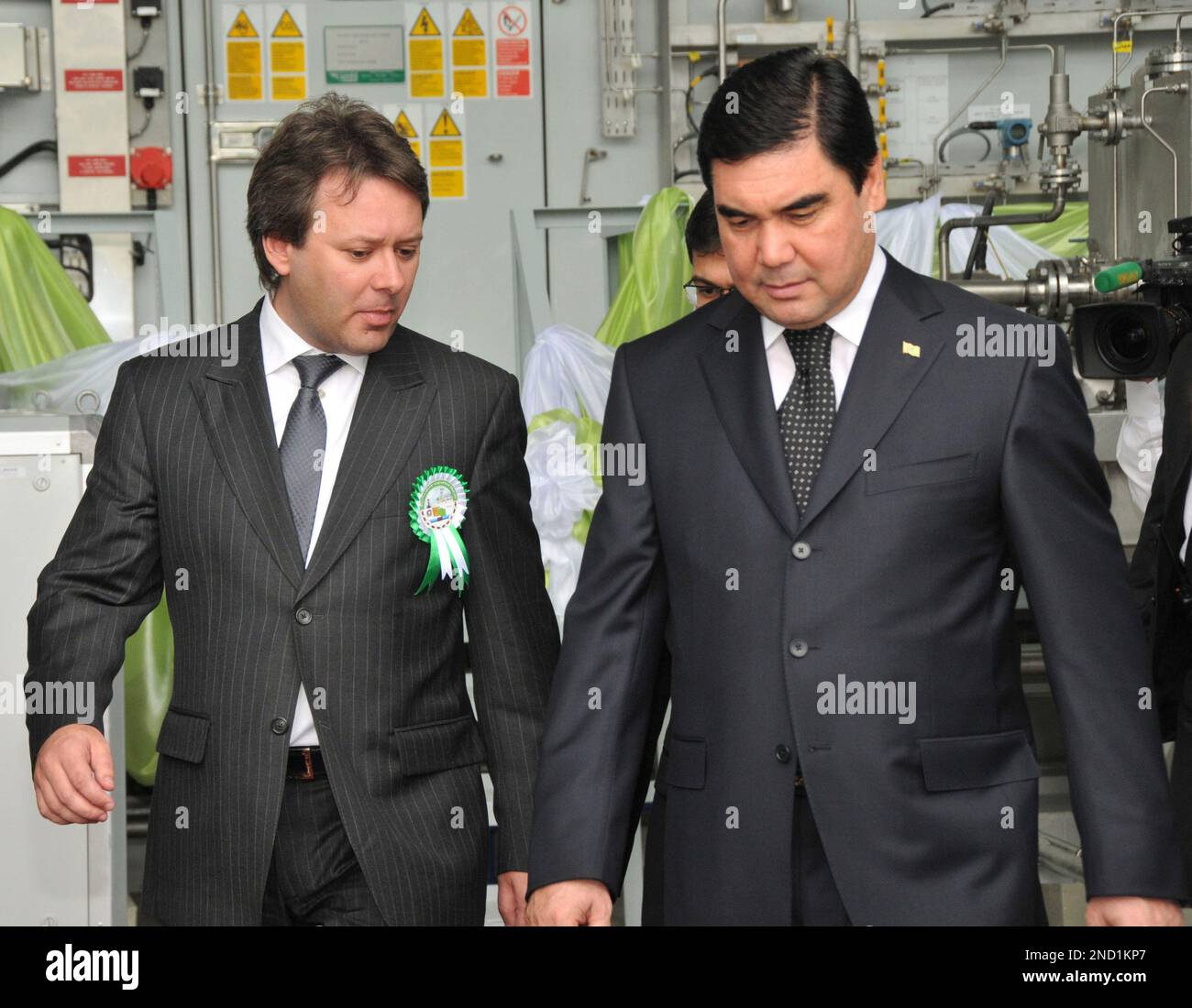 Turkmen President Gurbanguli Berdymukhamedov, right, and Director ...
