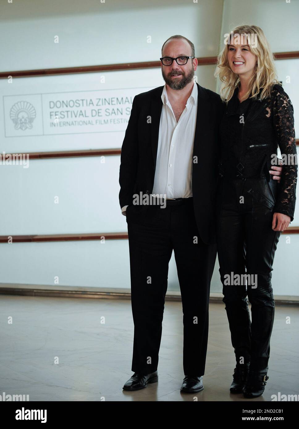 U.S. actor Paul Giamatti, left,posses with British actress, Rosamund ...