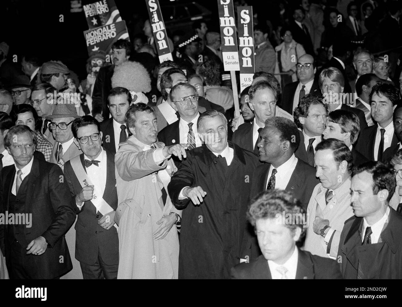 Democratic presidential nominee Walter Mondale, second from right ...